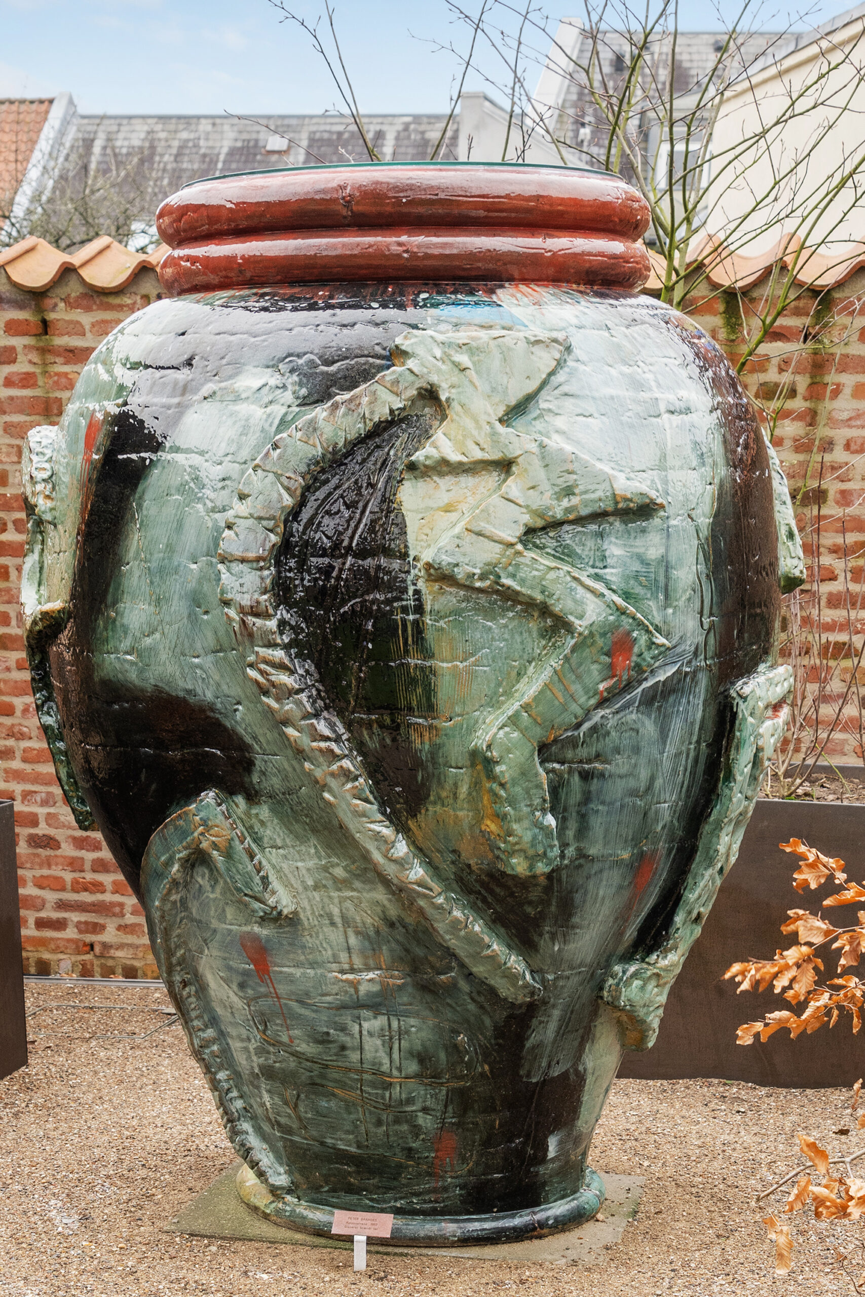 “Isaks vase” af Peter Brandes - Kunst i Varde